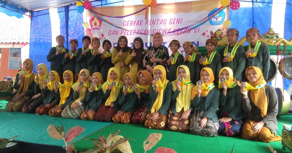 Gebyar Seni Lepas 24 Wisudawan SD Negeri Buntalan 1 Klaten. - mattanews.id
